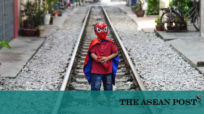 Tourists rail against Hanoi 'train street' ban | The ASEAN Post
